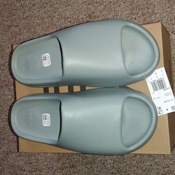 Yeezy | Shoes | Adidas Yeezy Slide Salt Size 2 | Poshmark